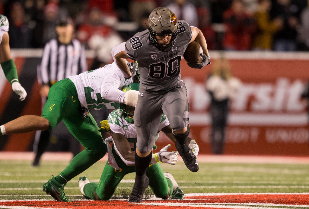 Utah vs Oregon: A Fight for the Roses - Stadium Sportzz